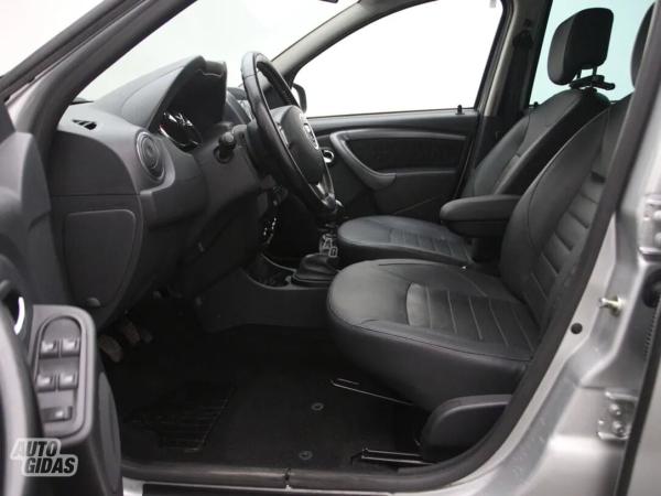 Grey Dacia Duster 2015 in Vilnius, with an engine capacity of 1.50 L and mileage of 228 thousand km for 6599 €, photo 4 on AUTOMOTO.COM.LV