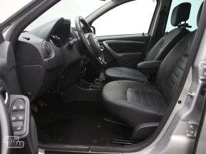 Pelēks Dacia Duster 2015 Viļņa, ar dzinēja tilpumu 1.50 L un nobraukumu 228 tūkst. km par 6599 €, foto 5 vietnē AUTOMOTO.COM.LV