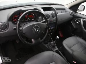 Pelēks Dacia Duster 2015 Viļņa, ar dzinēja tilpumu 1.50 L un nobraukumu 228 tūkst. km par 6599 €, foto 17 vietnē AUTOMOTO.COM.LV