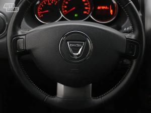 Pelēks Dacia Duster 2015 Viļņa, ar dzinēja tilpumu 1.50 L un nobraukumu 228 tūkst. km par 6599 €, foto 19 vietnē AUTOMOTO.COM.LV
