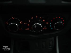 Pelēks Dacia Duster 2015 Viļņa, ar dzinēja tilpumu 1.50 L un nobraukumu 228 tūkst. km par 6599 €, foto 21 vietnē AUTOMOTO.COM.LV