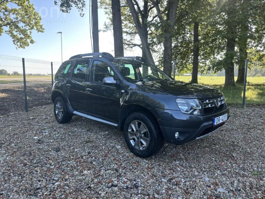 Grey Dacia Duster 2015 in Cesis, with an engine capacity of 1.20 L and mileage of 0 thousand km for 6900 €, photo 1 on AUTOMOTO.COM.LV