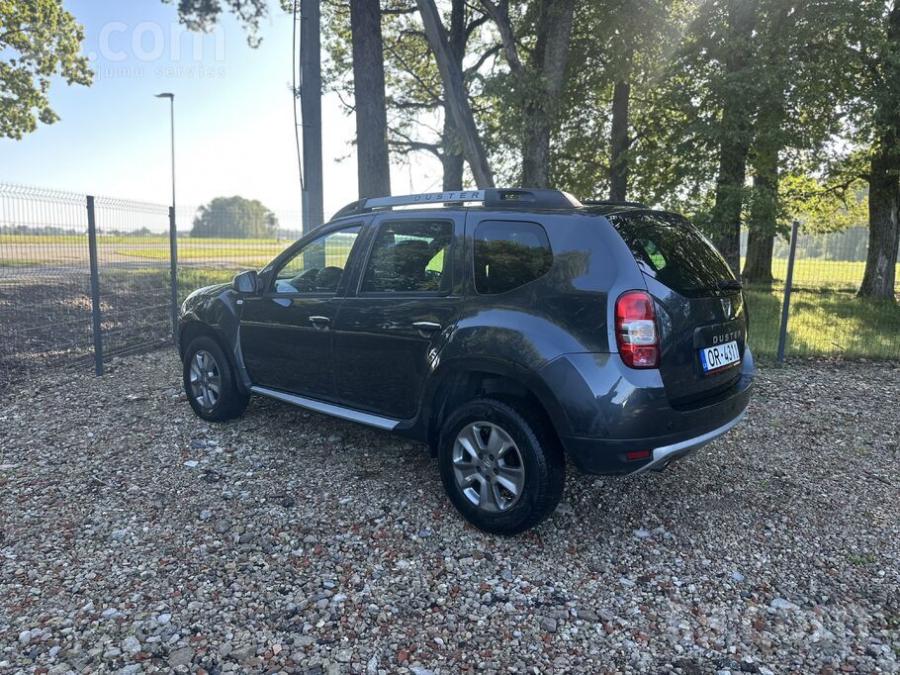 Grey Dacia Duster 2015 in Cesis, with an engine capacity of 1.20 L and mileage of 0 thousand km for 6900 €, photo 5 on AUTOMOTO.COM.LV