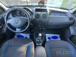 Grey Dacia Duster 2015 in Cesis, with an engine capacity of 1.20 L and mileage of 0 thousand km for 6900 €, photo 16 on AUTOMOTO.COM.LV