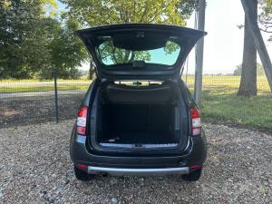 Grey Dacia Duster 2015 in Cesis, with an engine capacity of 1.20 L and mileage of 0 thousand km for 6900 €, photo 19 on AUTOMOTO.COM.LV