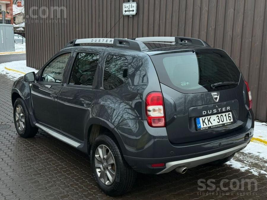 Pelēks Dacia Duster 2016 Rīga, ar dzinēja tilpumu 1.50 L un nobraukumu 273 tūkst. km par 6990 €, foto 4 vietnē AUTOMOTO.COM.LV