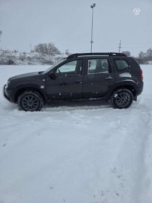 Grey Dacia Duster 2016 in Marijampole, with an engine capacity of 1.46 L and mileage of 131 thousand km for 5650 €, photo 3 on AUTOMOTO.COM.LV