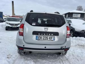 Grey Dacia Duster 2016 in Taurage, with an engine capacity of 1.20 L and mileage of 141 thousand km for 5200 €, photo 10 on AUTOMOTO.COM.LV