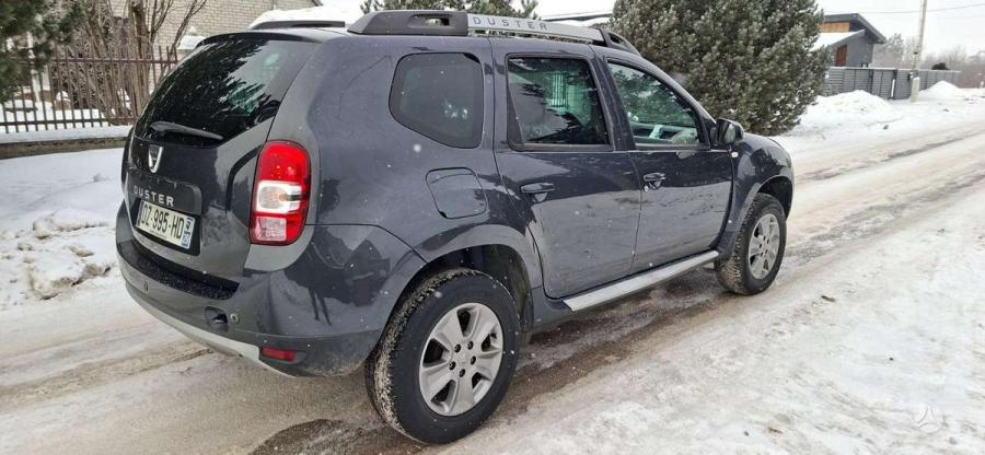 Grey Dacia Duster 2016 in Taurage, with an engine capacity of 1.46 L and mileage of 81 thousand km for 6200 €, photo 3 on AUTOMOTO.COM.LV