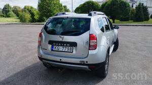 Pelēks Dacia Duster 2016 Aizkraukle, ar dzinēja tilpumu 1.50 L un nobraukumu 385 tūkst. km par 3000 €, foto 4 vietnē AUTOMOTO.COM.LV