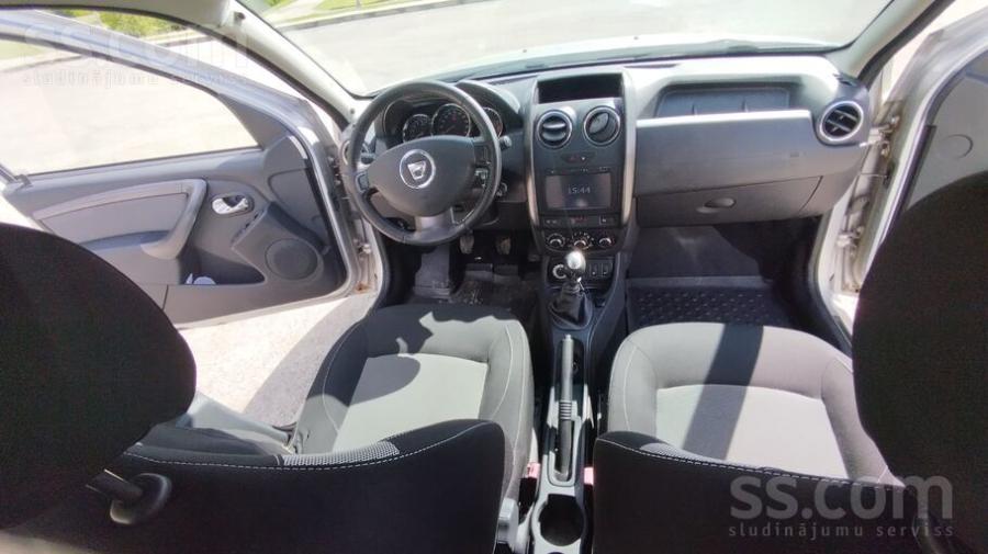 Pelēks Dacia Duster 2016 Aizkraukle, ar dzinēja tilpumu 1.50 L un nobraukumu 385 tūkst. km par 5000 €, foto 5 vietnē AUTOMOTO.COM.LV