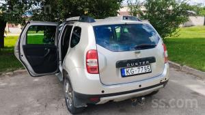 Grey Dacia Duster 2016 in Aizkraukle, with an engine capacity of 1.50 L and mileage of 490 thousand km for 5000 €, photo 3 on AUTOMOTO.COM.LV