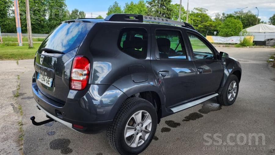Grey Dacia Duster 2016 in Ogre, with an engine capacity of 1.20 L and mileage of 142 thousand km for 7750 €, photo 6 on AUTOMOTO.COM.LV