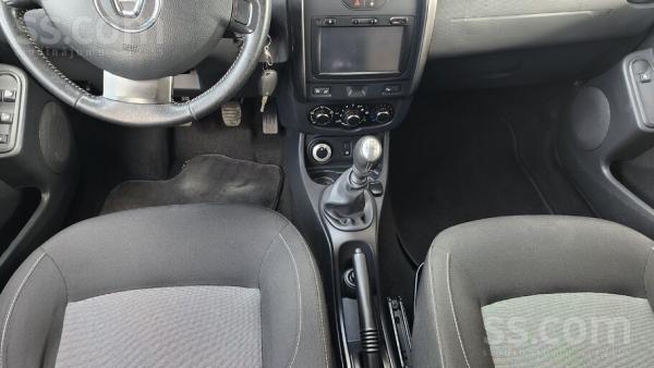 Grey Dacia Duster 2016 in Ogre, with an engine capacity of 1.20 L and mileage of 142 thousand km for 7750 €, photo 7 on AUTOMOTO.COM.LV