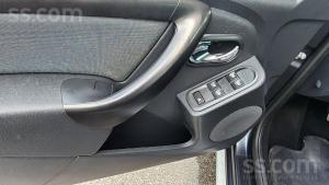 Grey Dacia Duster 2016 in Ogre, with an engine capacity of 1.20 L and mileage of 142 thousand km for 7750 €, photo 10 on AUTOMOTO.COM.LV