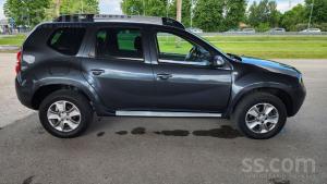 Grey Dacia Duster 2016 in Ogre, with an engine capacity of 1.20 L and mileage of 142 thousand km for 7750 €, photo 11 on AUTOMOTO.COM.LV