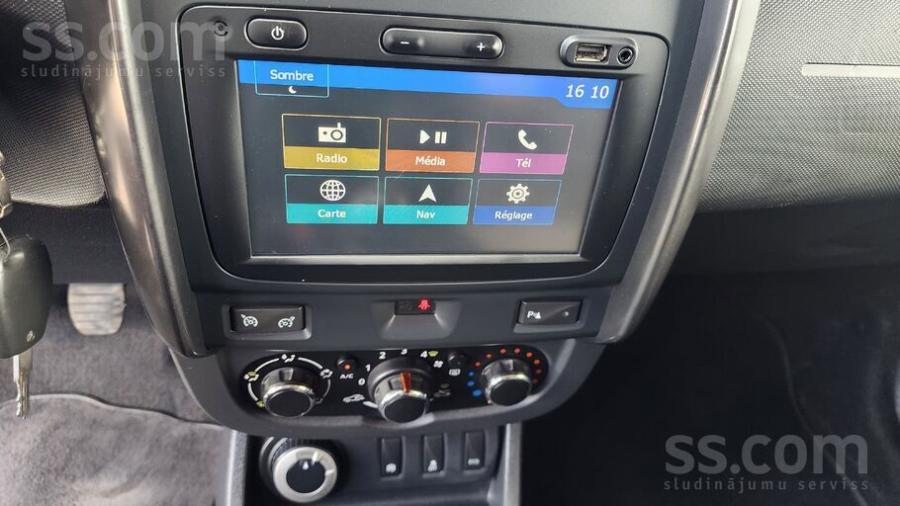 Grey Dacia Duster 2016 in Ogre, with an engine capacity of 1.20 L and mileage of 142 thousand km for 7750 €, photo 12 on AUTOMOTO.COM.LV