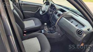 Grey Dacia Duster 2016 in Ogre, with an engine capacity of 1.20 L and mileage of 142 thousand km for 7750 €, photo 14 on AUTOMOTO.COM.LV