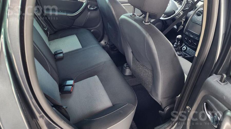 Grey Dacia Duster 2016 in Ogre, with an engine capacity of 1.20 L and mileage of 142 thousand km for 7750 €, photo 15 on AUTOMOTO.COM.LV