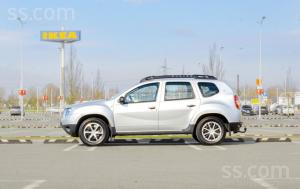 Grey Dacia Duster 2016 in Riga, with an engine capacity of 1.50 L and mileage of 156 thousand km for 5990 €, photo 5 on AUTOMOTO.COM.LV