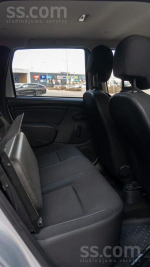 Grey Dacia Duster 2016 in Riga, with an engine capacity of 1.50 L and mileage of 156 thousand km for 5990 €, photo 23 on AUTOMOTO.COM.LV