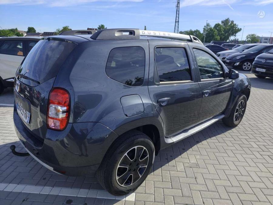 Grey Dacia Duster 2016 in Taurage, with an engine capacity of 1.20 L and mileage of 145 thousand km for 4900 €, photo 6 on AUTOMOTO.COM.LV