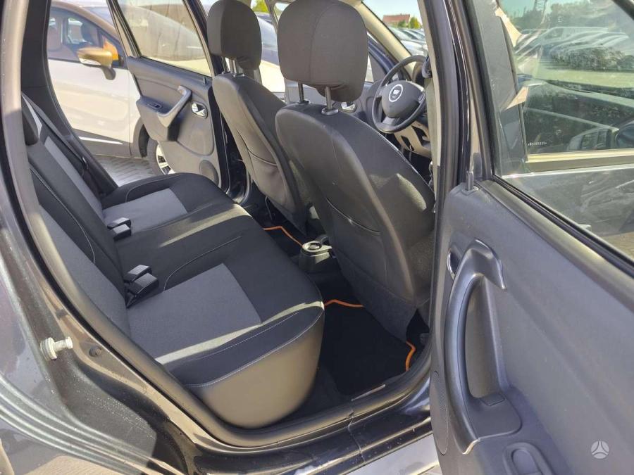 Grey Dacia Duster 2016 in Taurage, with an engine capacity of 1.20 L and mileage of 145 thousand km for 4900 €, photo 16 on AUTOMOTO.COM.LV