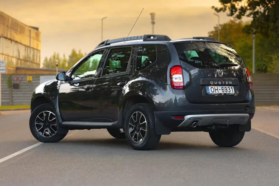 Pelēks Dacia Duster 2016 Jelgava, ar dzinēja tilpumu 1.50 L un nobraukumu 168 tūkst. km par 5000 €, foto 5 vietnē AUTOMOTO.COM.LV