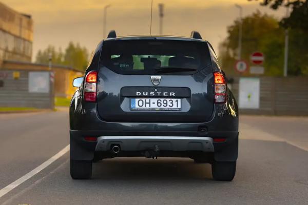 Pelēks Dacia Duster 2016 Jelgava, ar dzinēja tilpumu 1.50 L un nobraukumu 168 tūkst. km par 5000 €, foto 6 vietnē AUTOMOTO.COM.LV