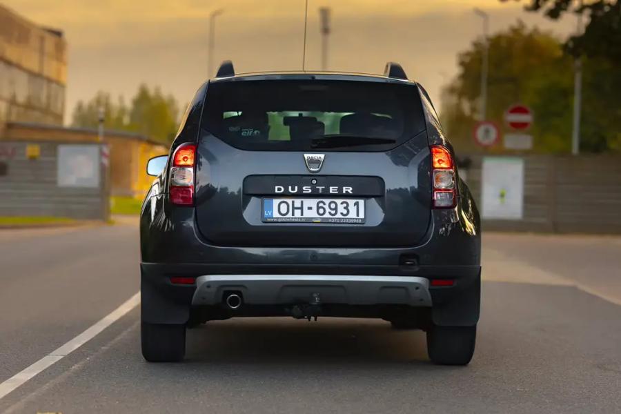 Pelēks Dacia Duster 2016 Jelgava, ar dzinēja tilpumu 1.50 L un nobraukumu 168 tūkst. km par 5000 €, foto 7 vietnē AUTOMOTO.COM.LV