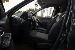 Pelēks Dacia Duster 2016 Jelgava, ar dzinēja tilpumu 1.50 L un nobraukumu 168 tūkst. km par 5000 €, foto 10 vietnē AUTOMOTO.COM.LV