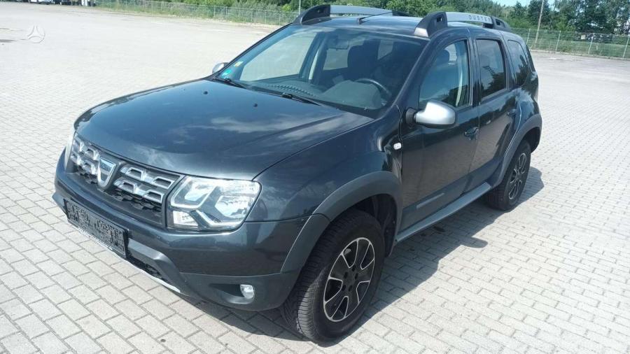 Grey Dacia Duster 2016 in Marijampole, with an engine capacity of 1.20 L and mileage of 155 thousand km for 5200 €, photo 3 on AUTOMOTO.COM.LV