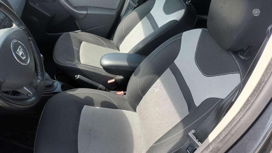 Grey Dacia Duster 2016 in Marijampole, with an engine capacity of 1.20 L and mileage of 155 thousand km for 5200 €, photo 7 on AUTOMOTO.COM.LV