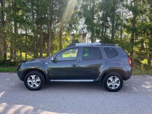 Grey Dacia Duster 2016 in Utena, with an engine capacity of 1.20 L and mileage of 174 thousand km for 6700 €, photo 3 on AUTOMOTO.COM.LV