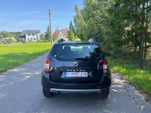 Grey Dacia Duster 2016 in Utena, with an engine capacity of 1.20 L and mileage of 174 thousand km for 6700 €, photo 9 on AUTOMOTO.COM.LV