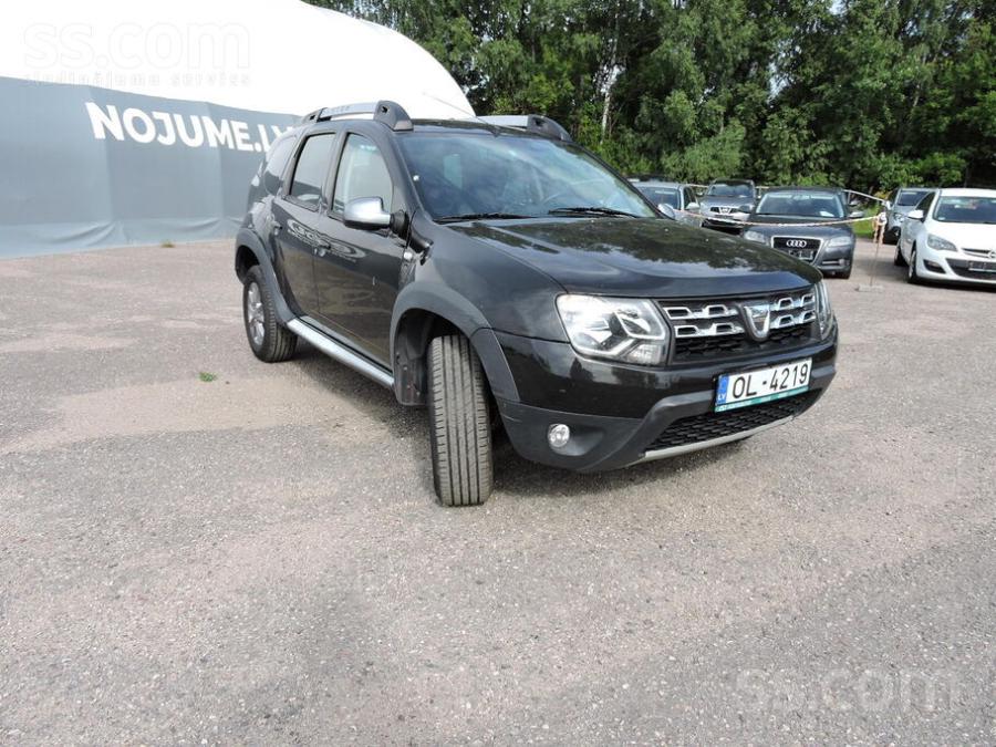 Grey Dacia Duster 2016 in Cesis, with an engine capacity of 1.50 L and mileage of 205 thousand km for 6200 €, photo 3 on AUTOMOTO.COM.LV