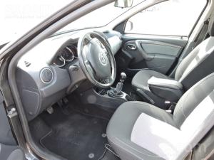Grey Dacia Duster 2016 in Cesis, with an engine capacity of 1.50 L and mileage of 205 thousand km for 6200 €, photo 6 on AUTOMOTO.COM.LV
