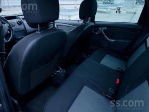 Серый Дачия Duster 2016 в Рига, объемом двигателя 1.20 л и пробегом 355 тыс. км за 4115 €, фото 9 на AUTOMOTO.COM.LV