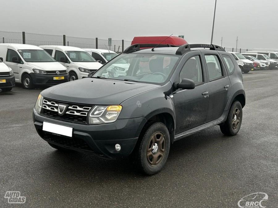 Grey Dacia Duster 2017 in Avizieniai, with an engine capacity of 1.60 L and mileage of 306 thousand km for 4700 €, photo 1 on AUTOMOTO.COM.LV