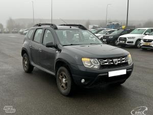 Grey Dacia Duster 2017 in Avizieniai, with an engine capacity of 1.60 L and mileage of 306 thousand km for 4700 €, photo 3 on AUTOMOTO.COM.LV