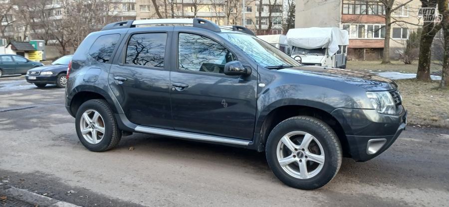 Grey Dacia Duster 2017 in Vilnius, with an engine capacity of 1.60 L and mileage of 63 thousand km for 7700 €, photo 3 on AUTOMOTO.COM.LV