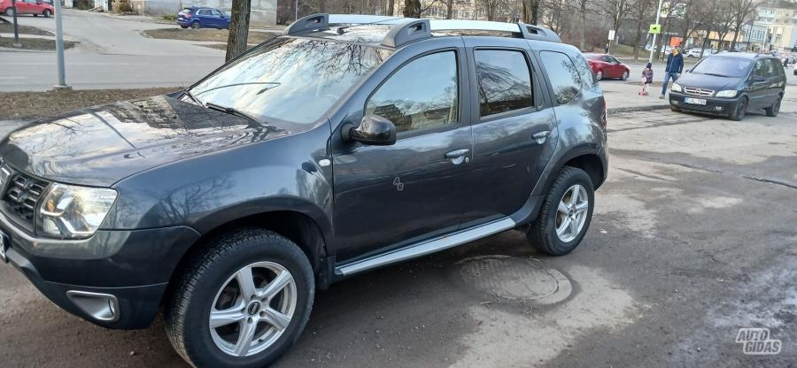 Grey Dacia Duster 2017 in Vilnius, with an engine capacity of 1.60 L and mileage of 63 thousand km for 7700 €, photo 5 on AUTOMOTO.COM.LV