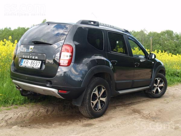 Grey Dacia Duster 2017 in Riga, with an engine capacity of 1.50 L and mileage of 131 thousand km for 10400 €, photo 6 on AUTOMOTO.COM.LV