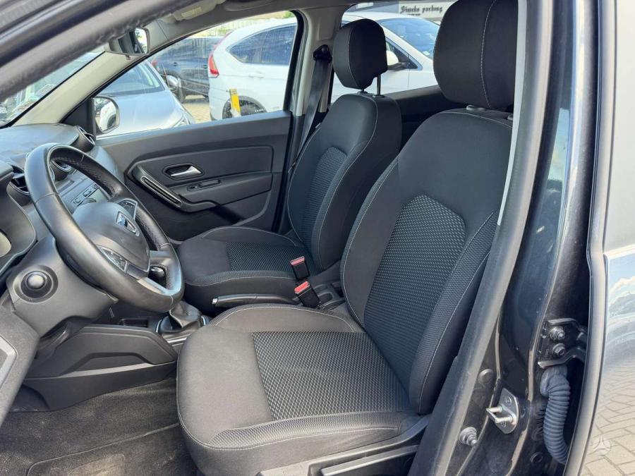 Pelēks Dacia Duster 2017 Tauragė, ar dzinēja tilpumu 1.20 L un nobraukumu 170 tūkst. km par 7300 €, foto 16 vietnē AUTOMOTO.COM.LV