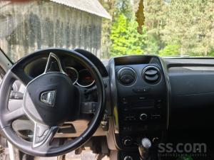 Серый Дачия Duster 2017 в Елгава, объемом двигателя 1.50 л и пробегом 133 тыс. км за 2000 €, фото 6 на AUTOMOTO.COM.LV