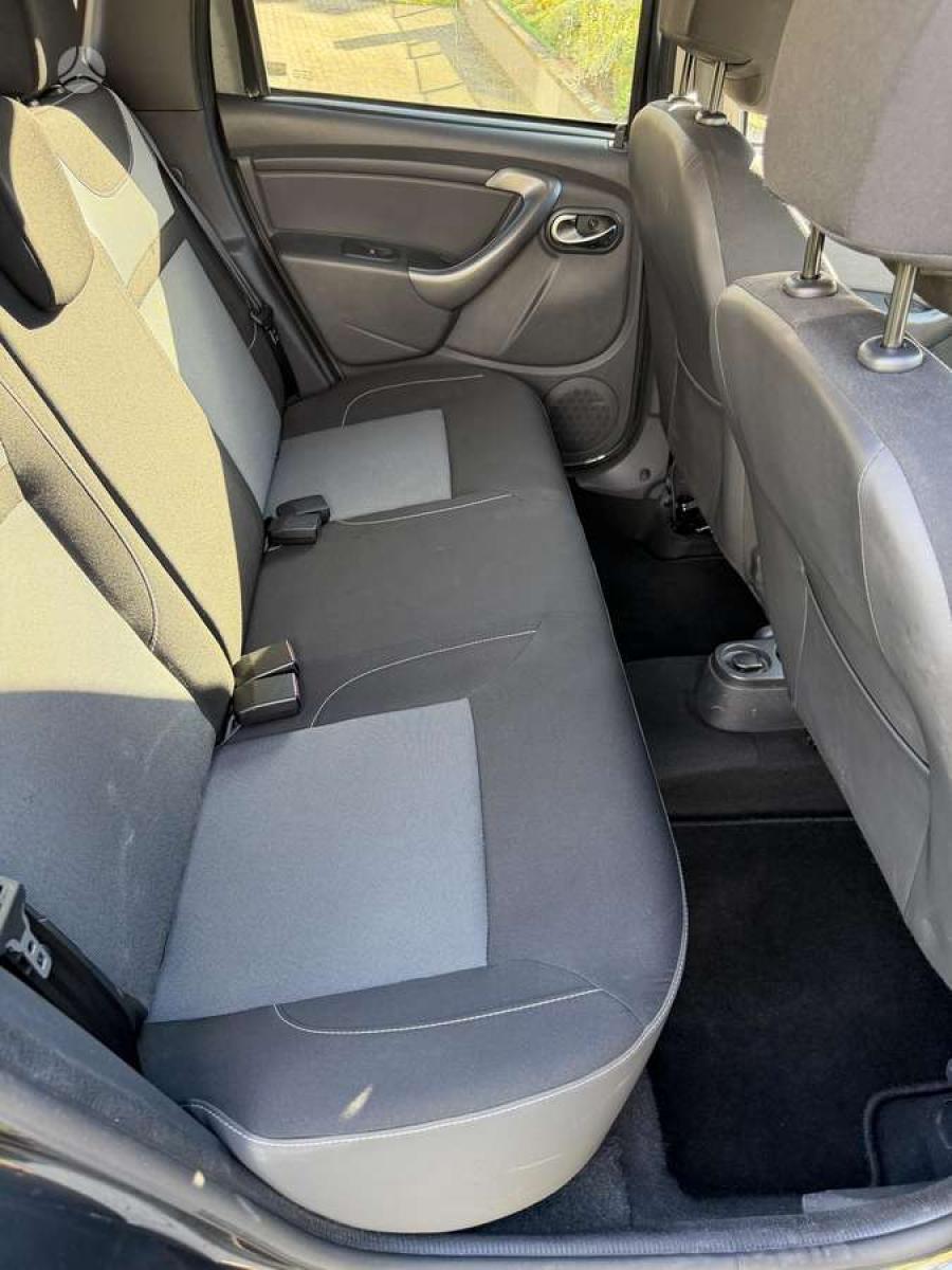 Grey Dacia Duster 2017 in Vilnius, with an engine capacity of 1.60 L and mileage of 57 thousand km for 8350 €, photo 14 on AUTOMOTO.COM.LV