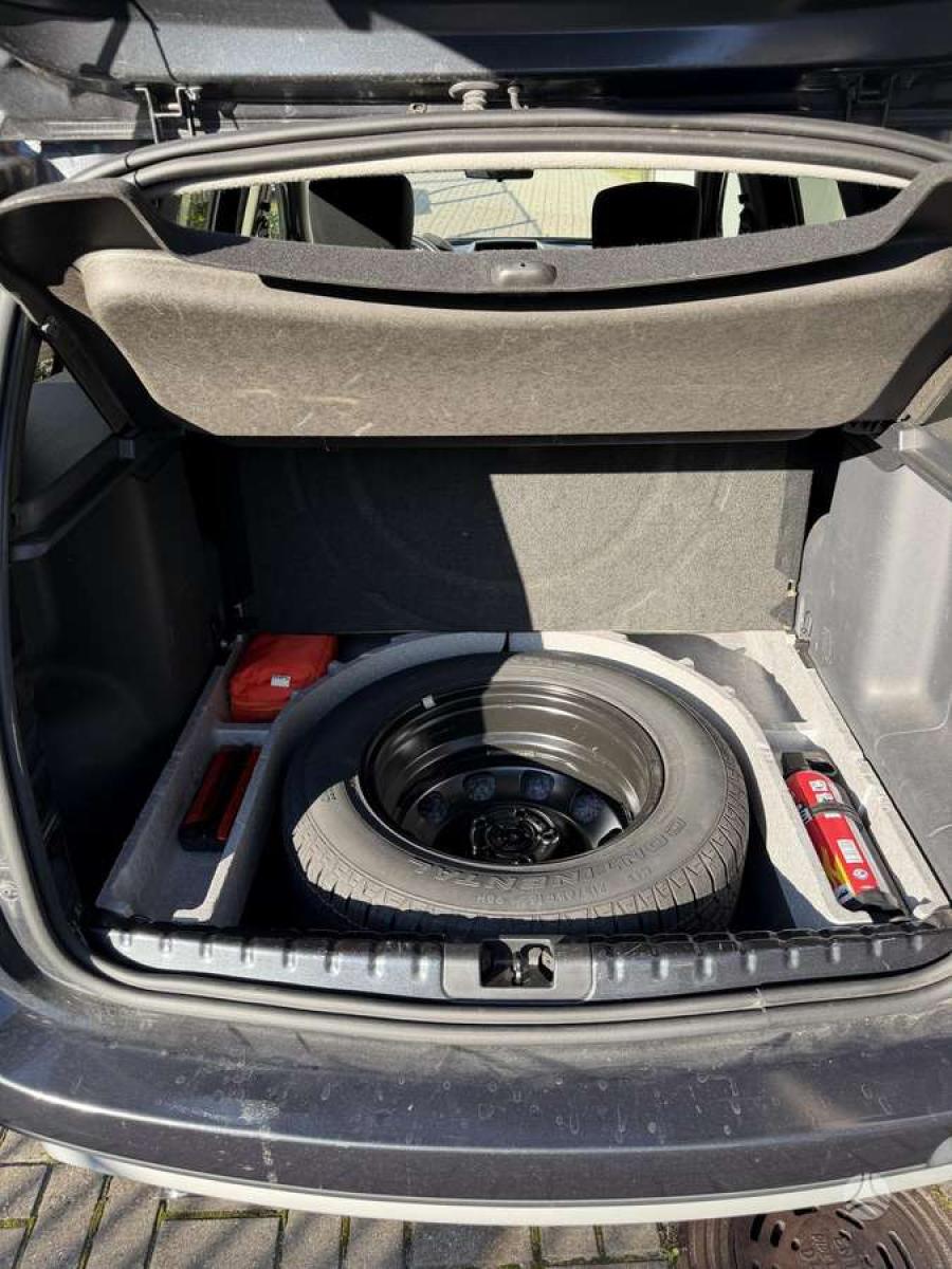 Grey Dacia Duster 2017 in Vilnius, with an engine capacity of 1.60 L and mileage of 57 thousand km for 8350 €, photo 18 on AUTOMOTO.COM.LV