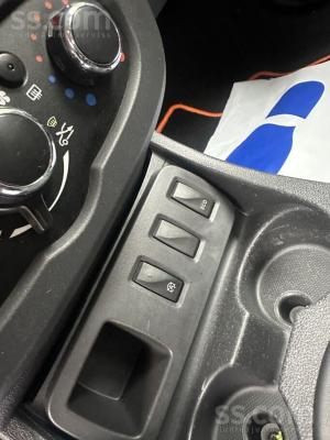Pelēks Dacia Duster 2017 Cēsis, ar dzinēja tilpumu 1.20 L un nobraukumu 0 tūkst. km par 7400 €, foto 15 vietnē AUTOMOTO.COM.LV