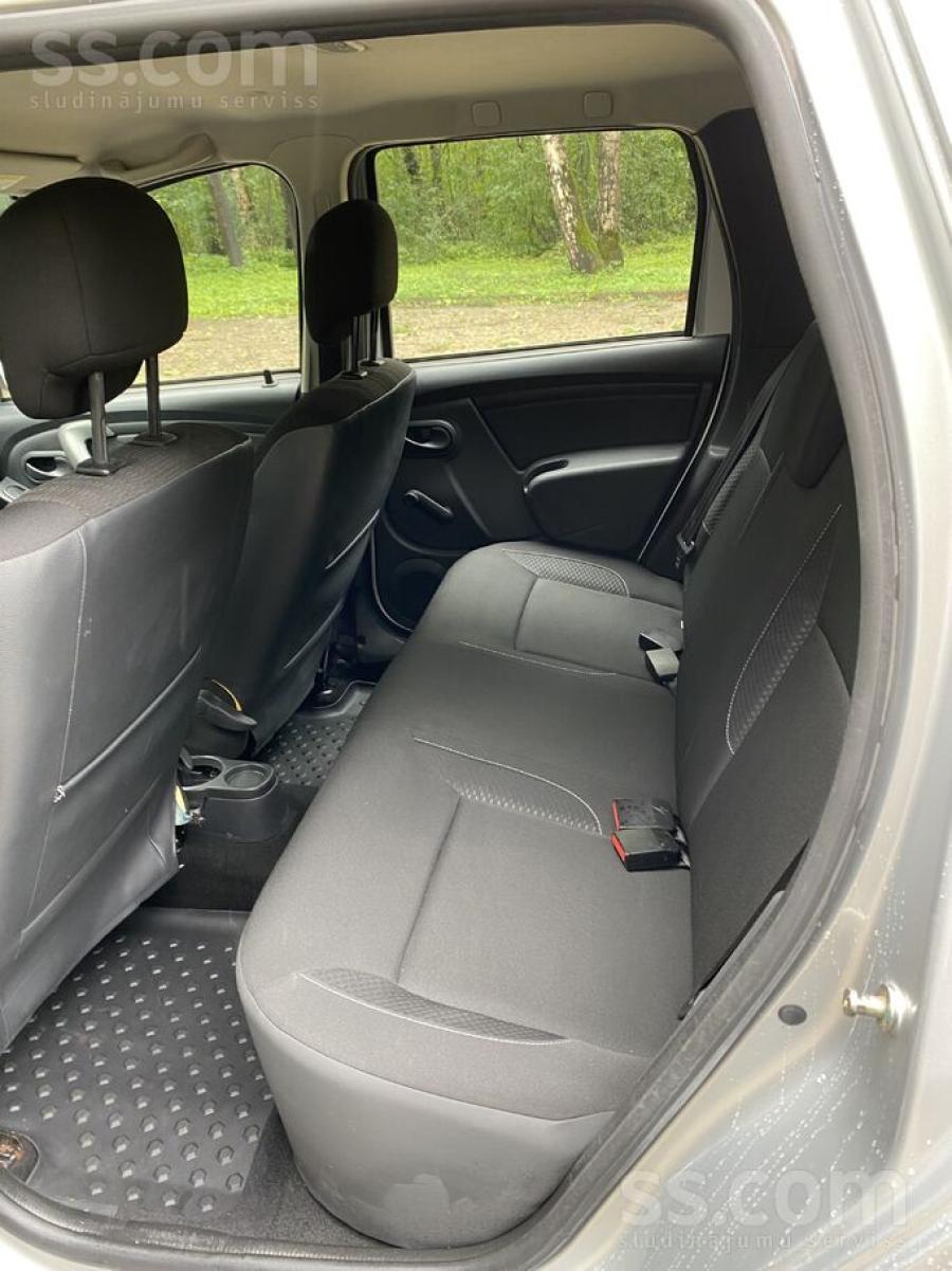 Pelēks Dacia Duster 2017 Rīga, ar dzinēja tilpumu 1.50 L un nobraukumu 0 tūkst. km par 4980 €, foto 8 vietnē AUTOMOTO.COM.LV