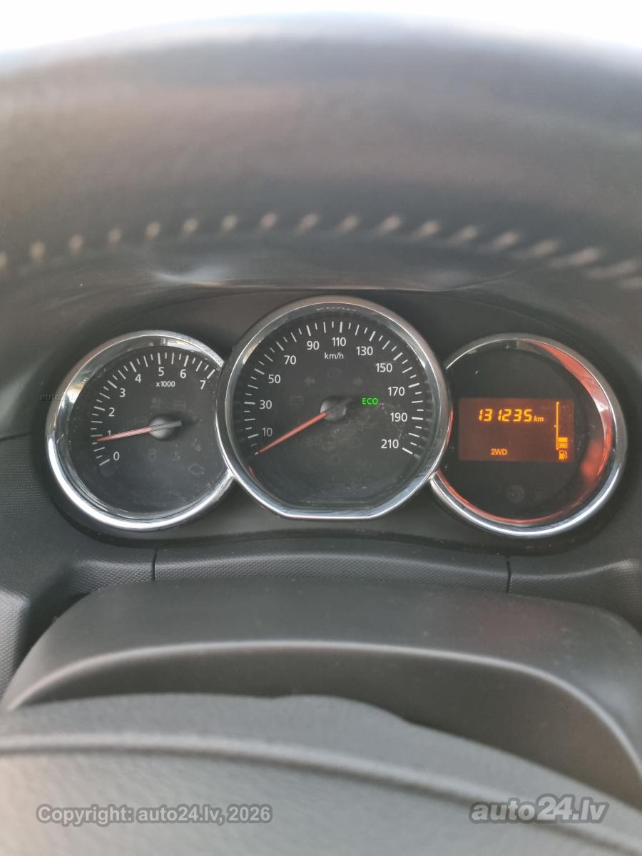 Pelēks Dacia Duster 2017 Tallina, ar dzinēja tilpumu 1.50 L un nobraukumu 132 tūkst. km par 8500 €, foto 12 vietnē AUTOMOTO.COM.LV